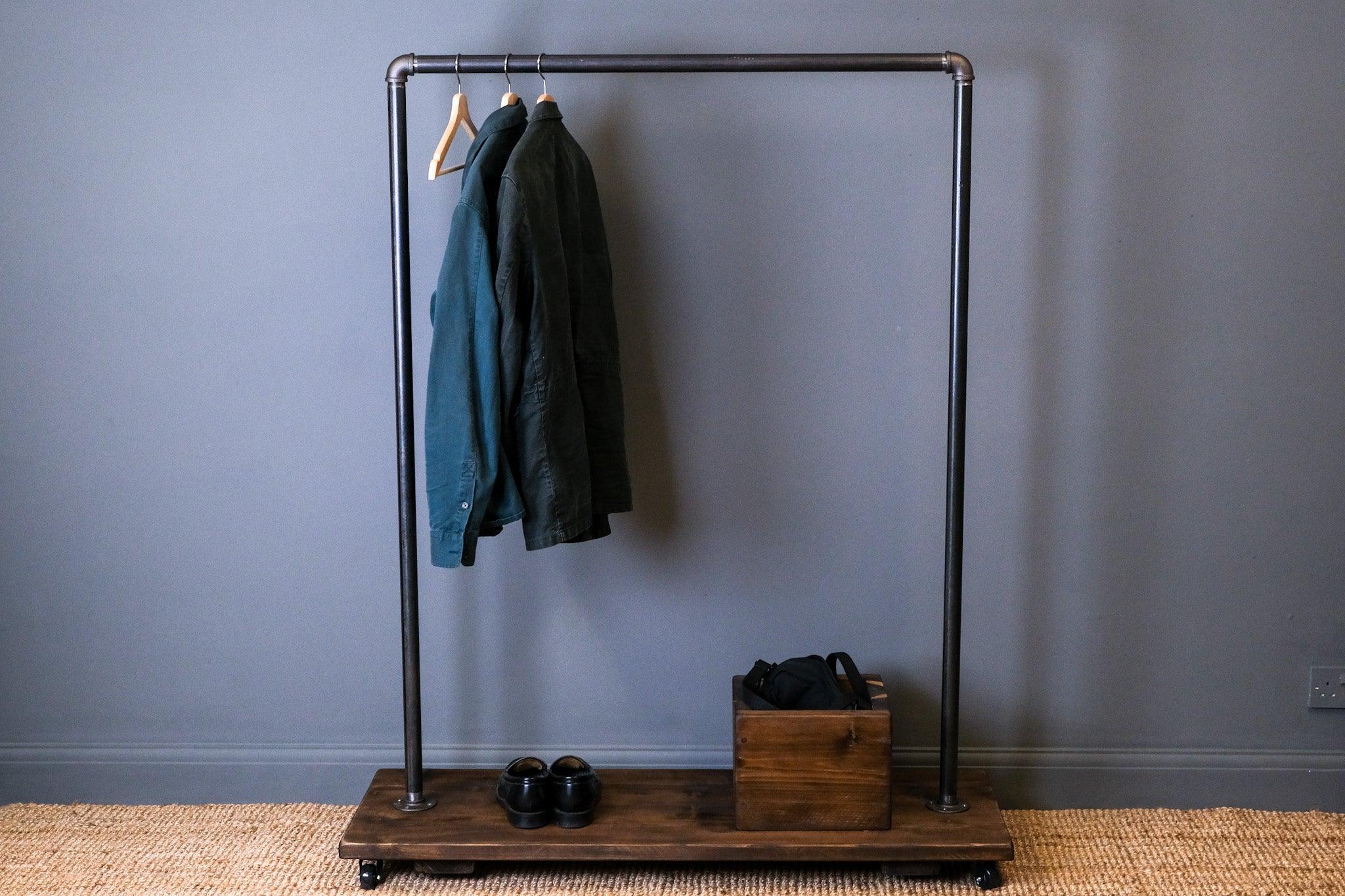 Rouha. Clothes Rail. Hanging Out. – Pastos Co